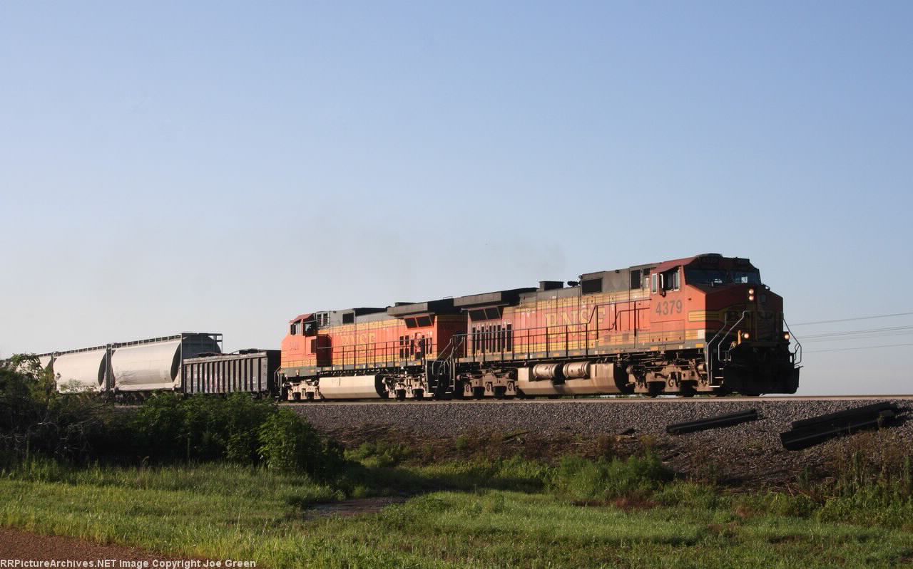 BNSF 4379